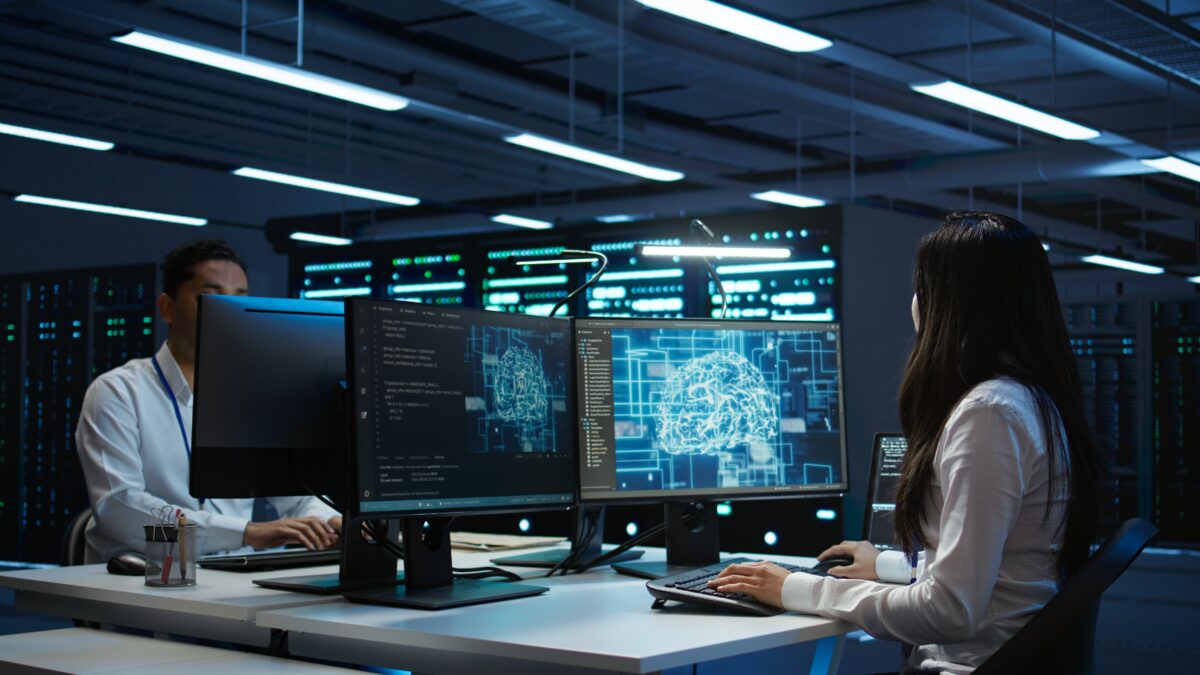 Hitachi Cyber | Cybersecurity & Performance Analytics Solutions